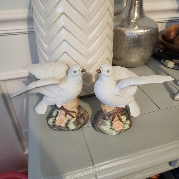 Vintage | Accents | Vintage Set Of 2 White Dove Bird Figurines Hand ...